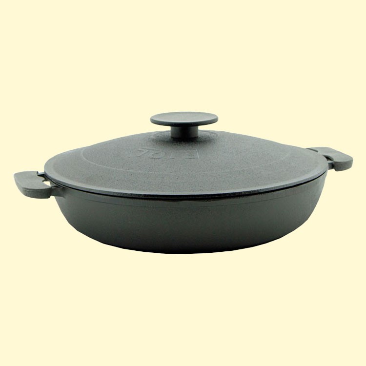 El brasero de hierro fundido O 36 cm con la tapa, la altura - 85 mm